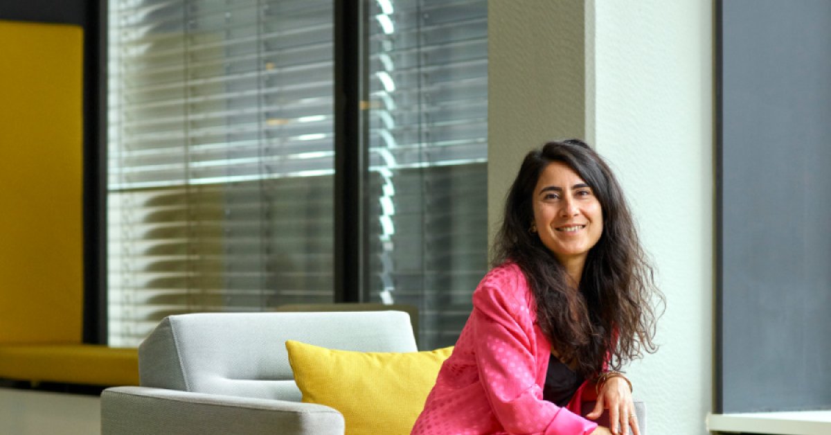 Midwife Bahareh Goodarzi: "Stop Turning a Blind Eye" | Amsterdam UMC