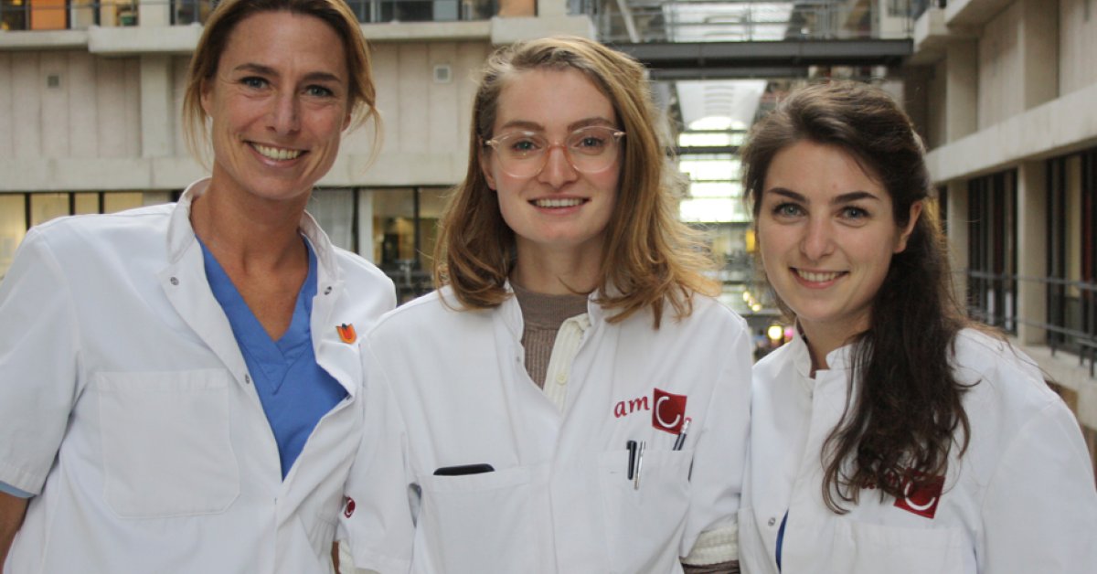 Nichtjes Yocarini alle drie lid van de Amsterdam UMC-familie ...