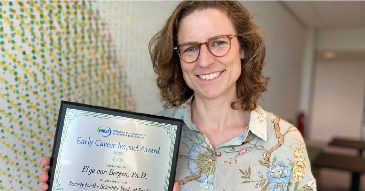 Elsje van Bergen receives Early Career Impact Award | Amsterdam UMC